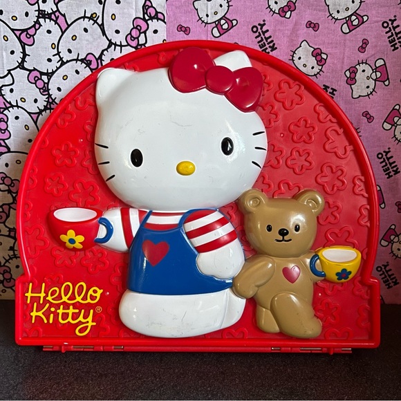 Hello Kitty | Toys | Hello Kitty Carrying Case | Poshmark